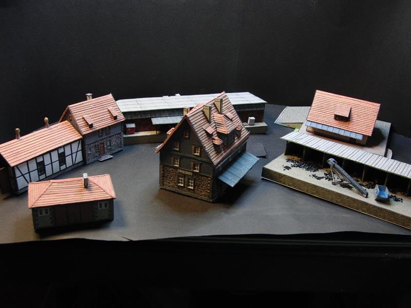 Kartonmodellbau Spur Z - Bahnhofsgruppe Gefrees